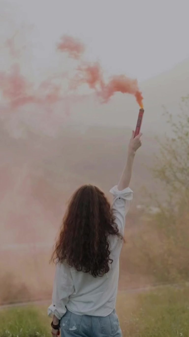 Tiktok (自己愛): Je n’ai pas besoin d’être « quelqu’un » pour être heureux ...